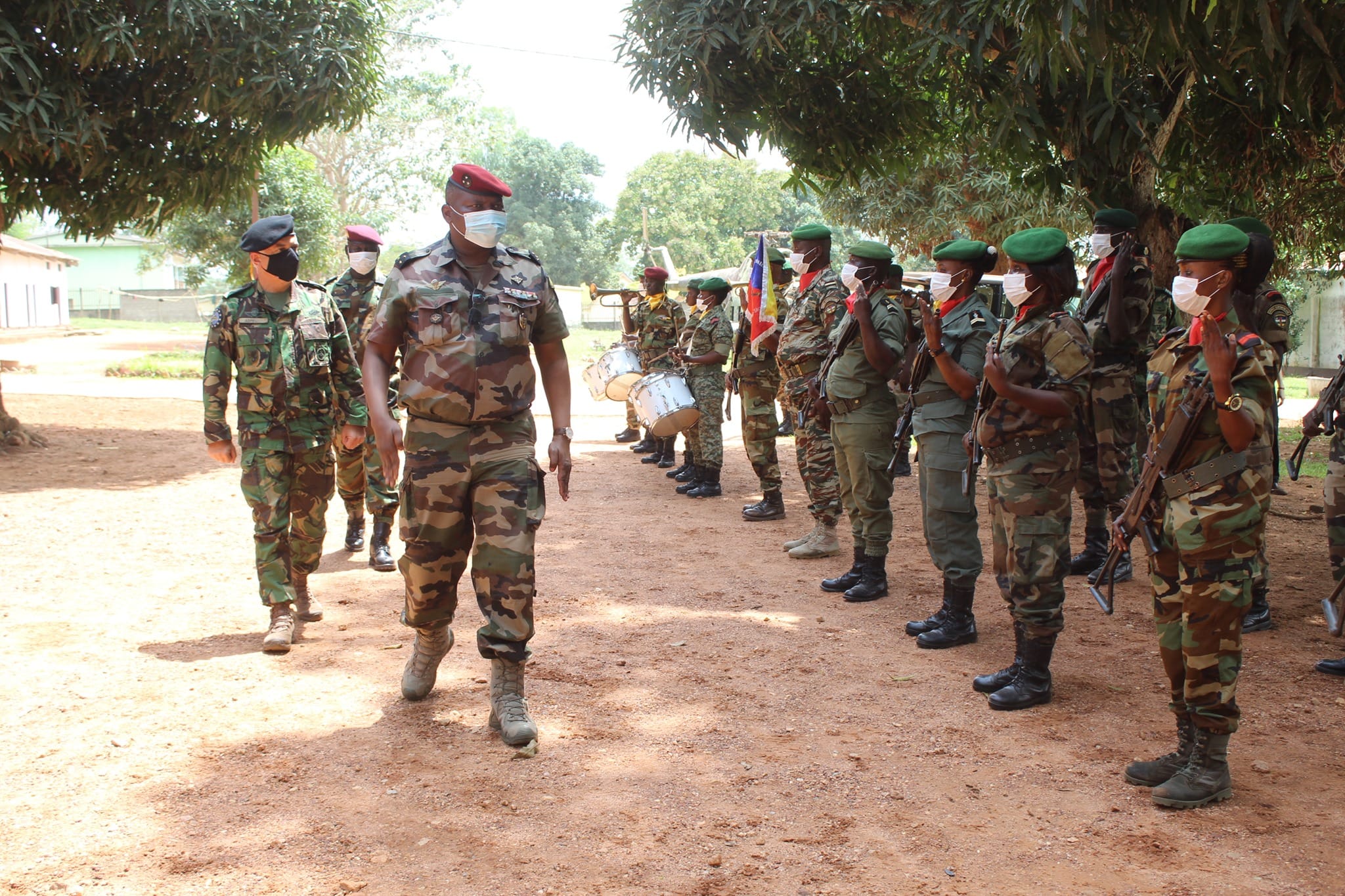 Centrafrique : L’Etat-major des FACA convoque tous les militaires Aides ...