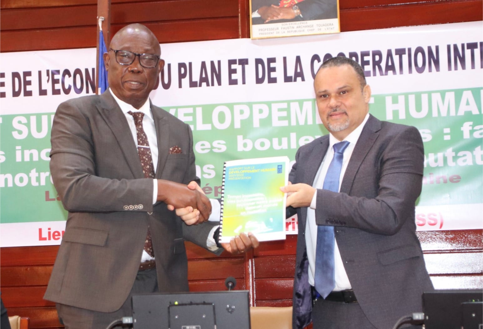 La Centrafrique lance le rapport sur le développement humain, 2021-2022 ...